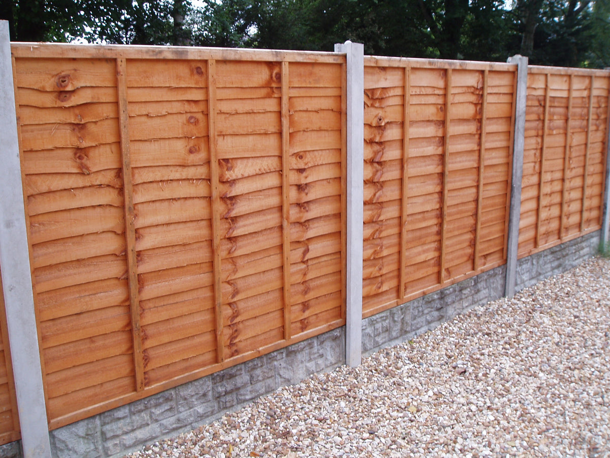 Waney Lap Fence Panels – ROSCOES DIY